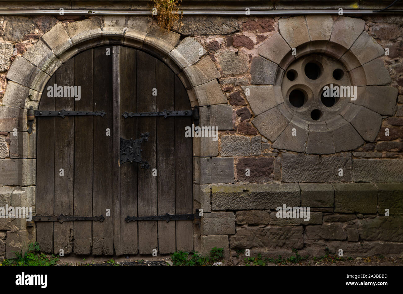 Castle entry with round window at the castle Berlepsch Stock Photo - Alamy
