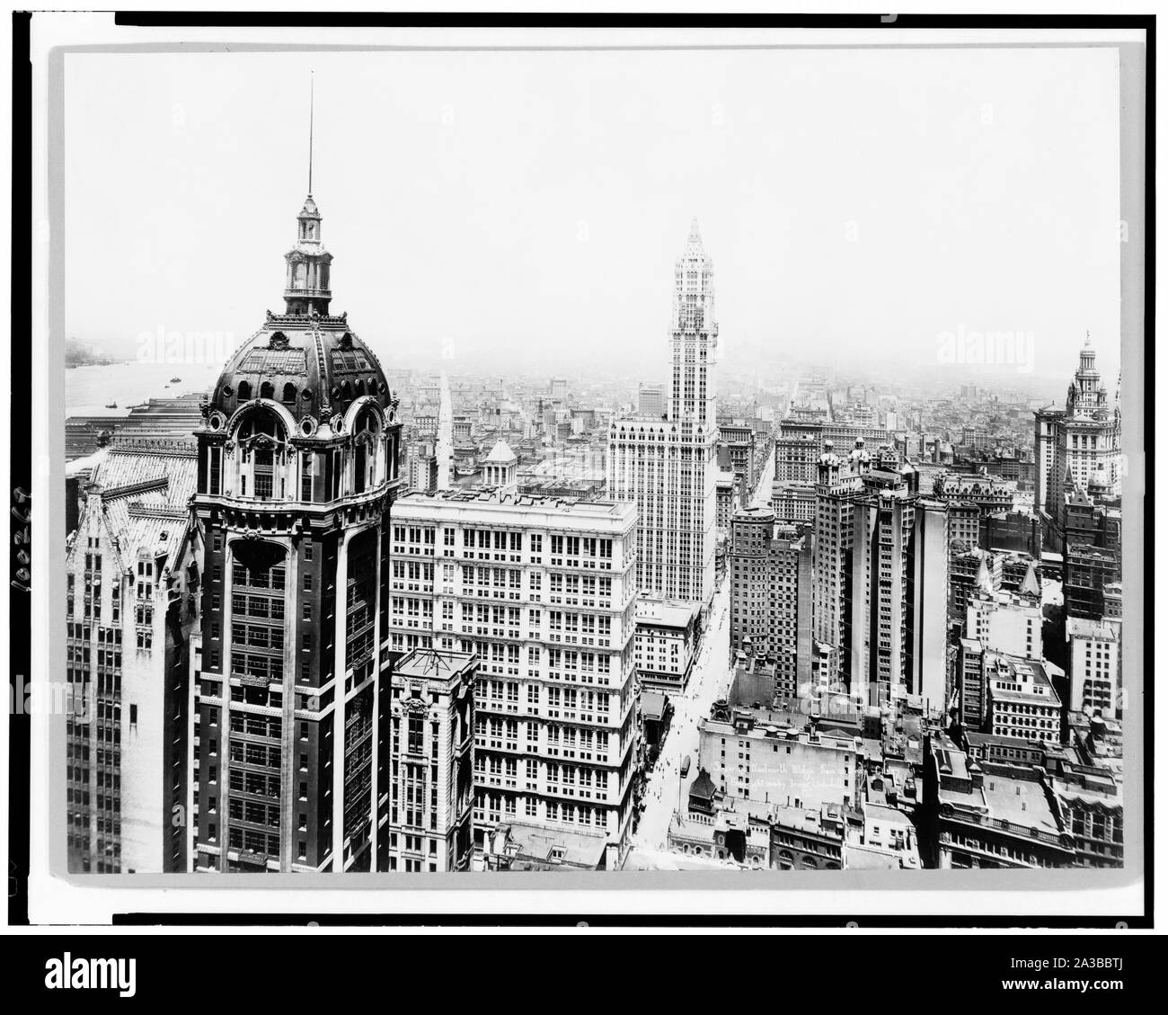 Woolworth building early 1900s hi-res stock photography and images - Alamy