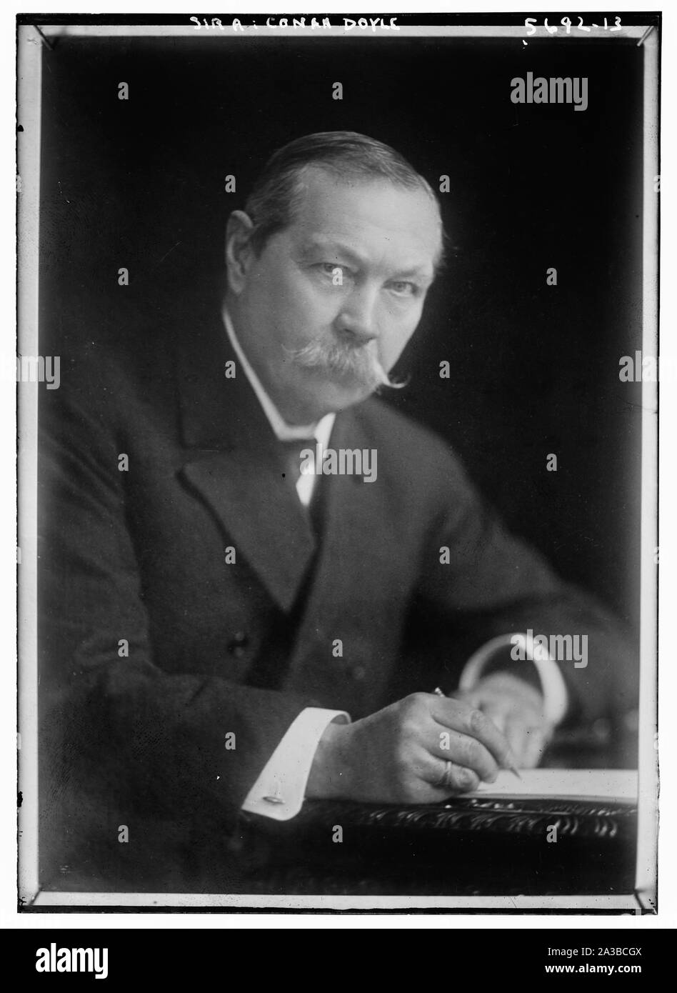 Arthur conan doyle books hi-res stock photography and images - Alamy