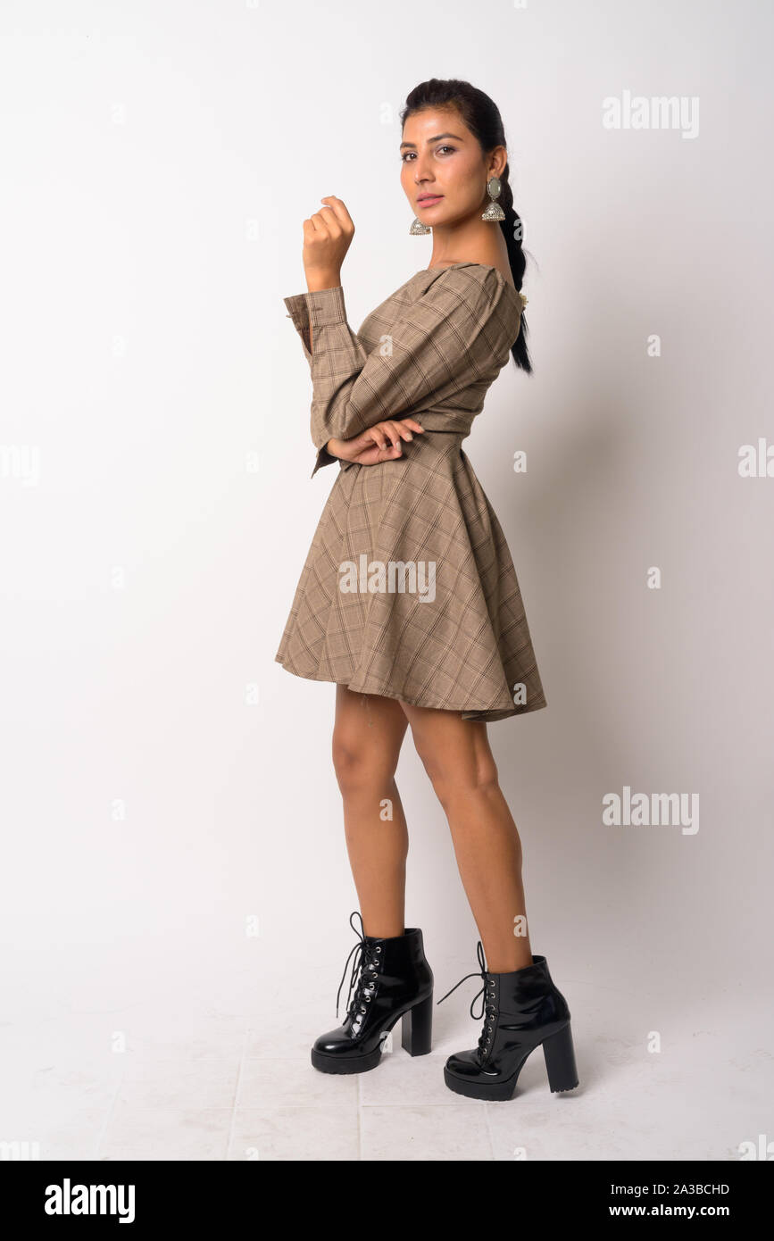 Full body shot of young beautiful Persian woman Stock Photo - Alamy