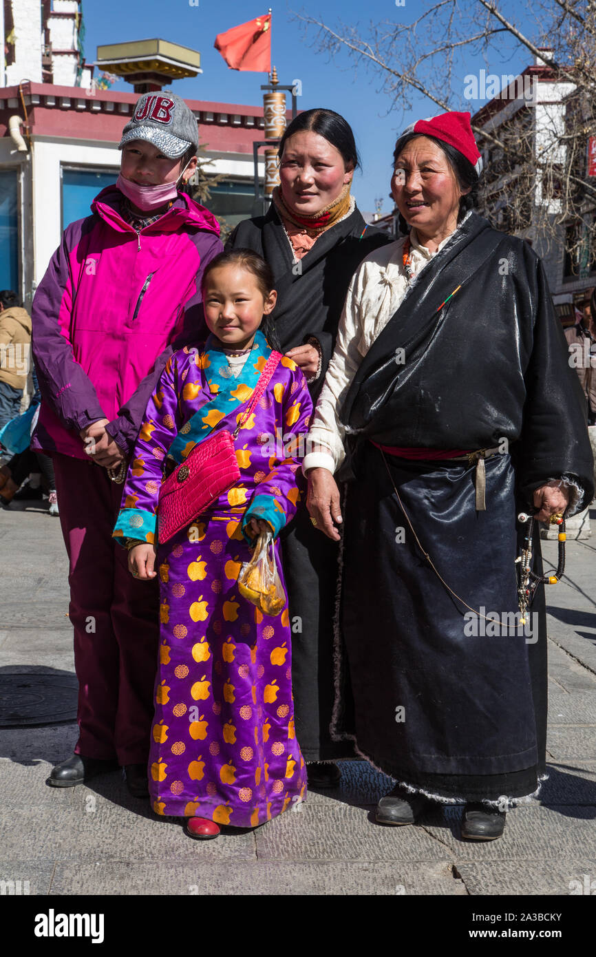 Tibetan Women Dress