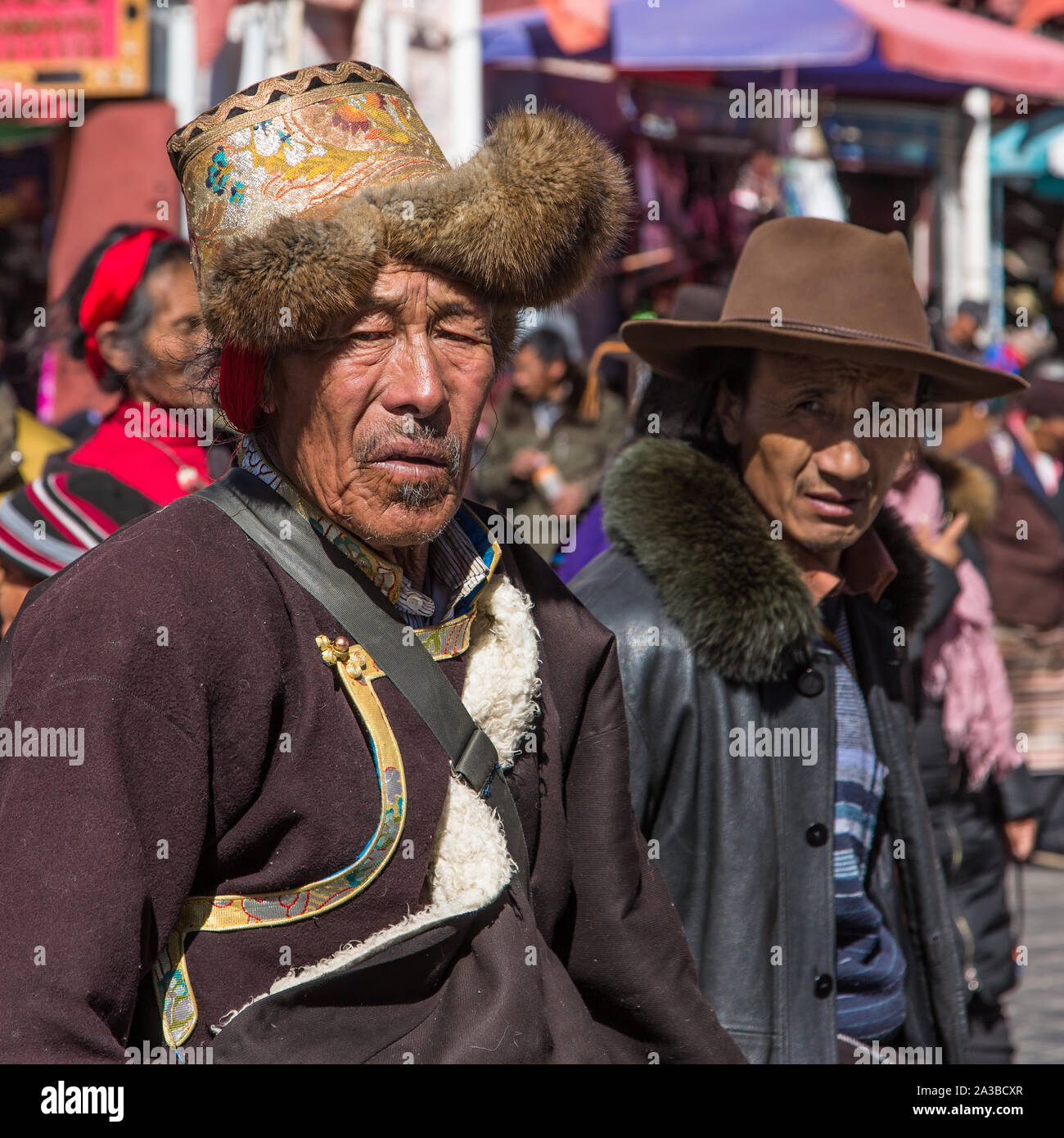 Tibetan Buddhist pilgrims from the Kham region of eastern Tibet ...