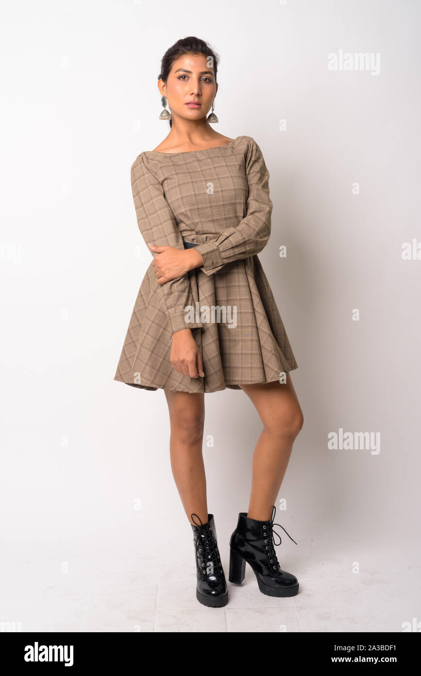 Full body shot of young beautiful Persian woman Stock Photo - Alamy