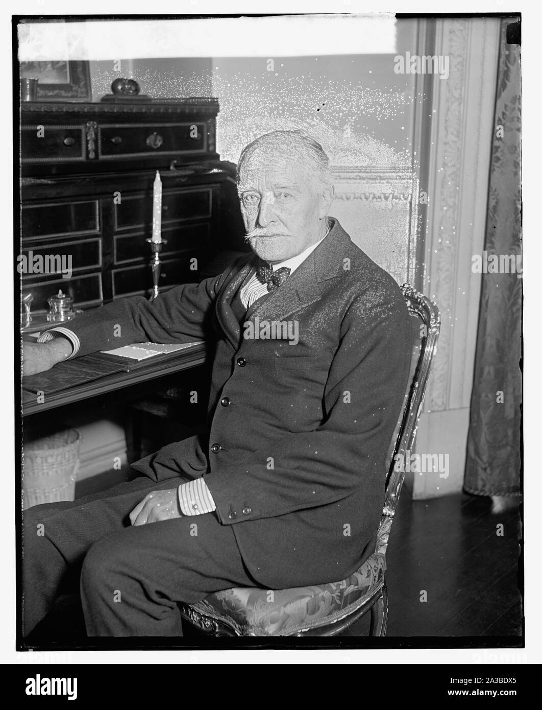 Sir esme howard hi-res stock photography and images - Alamy