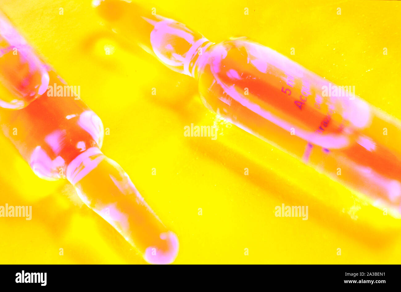 medicine, physiologic water for injection Stock Photo - Alamy