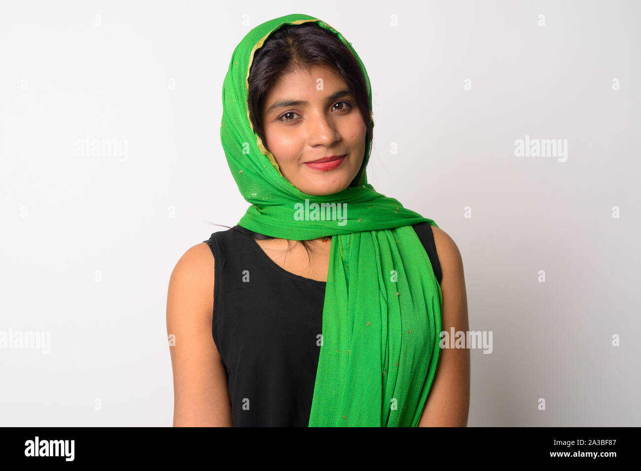 Young beautiful Persian woman in traditional clothing Stock Photo - Alamy