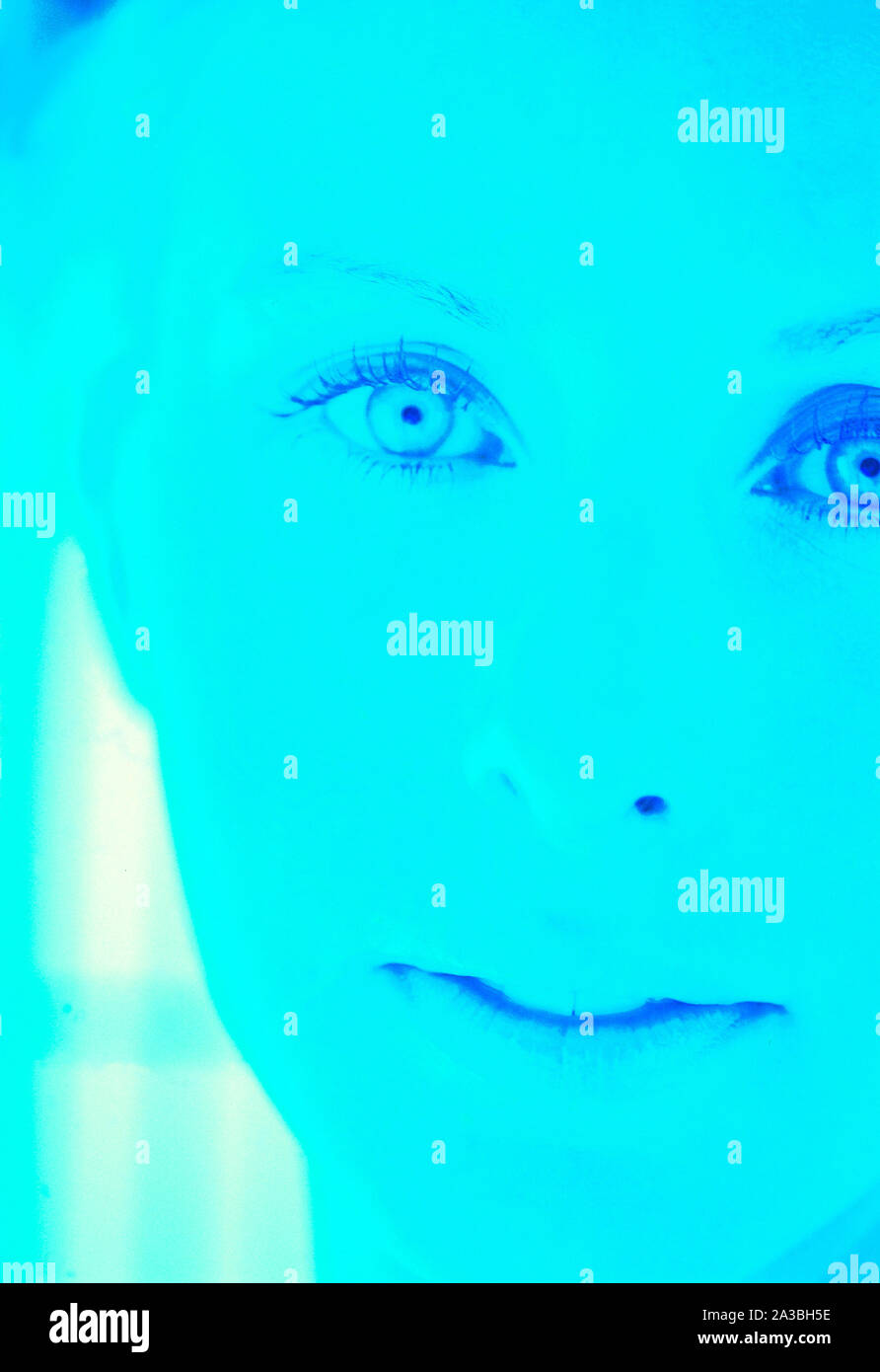 Sunlamp hi-res stock photography and images - Alamy