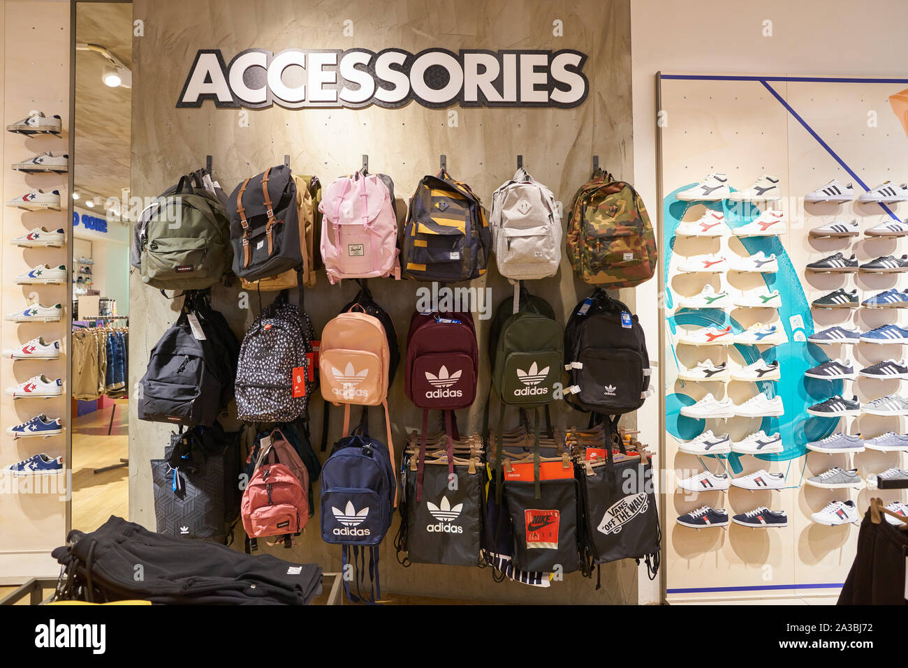 Aw lab shoe store hi-res stock photography and images - Alamy