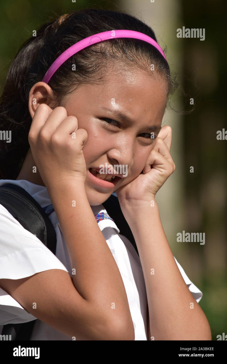 Scared kid school hi-res stock photography and images - Alamy