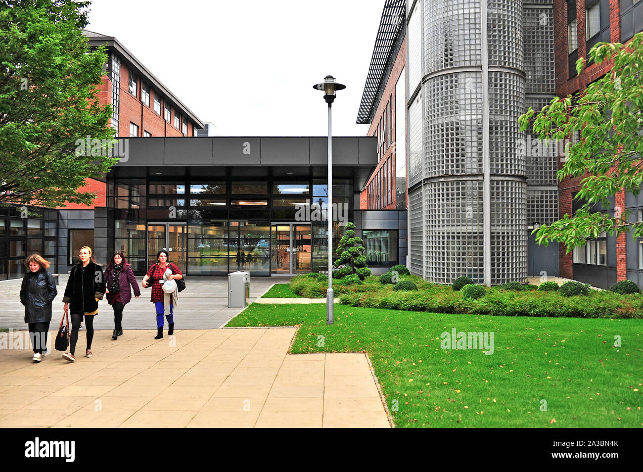 Preston university uclan building hi-res stock photography and images ...