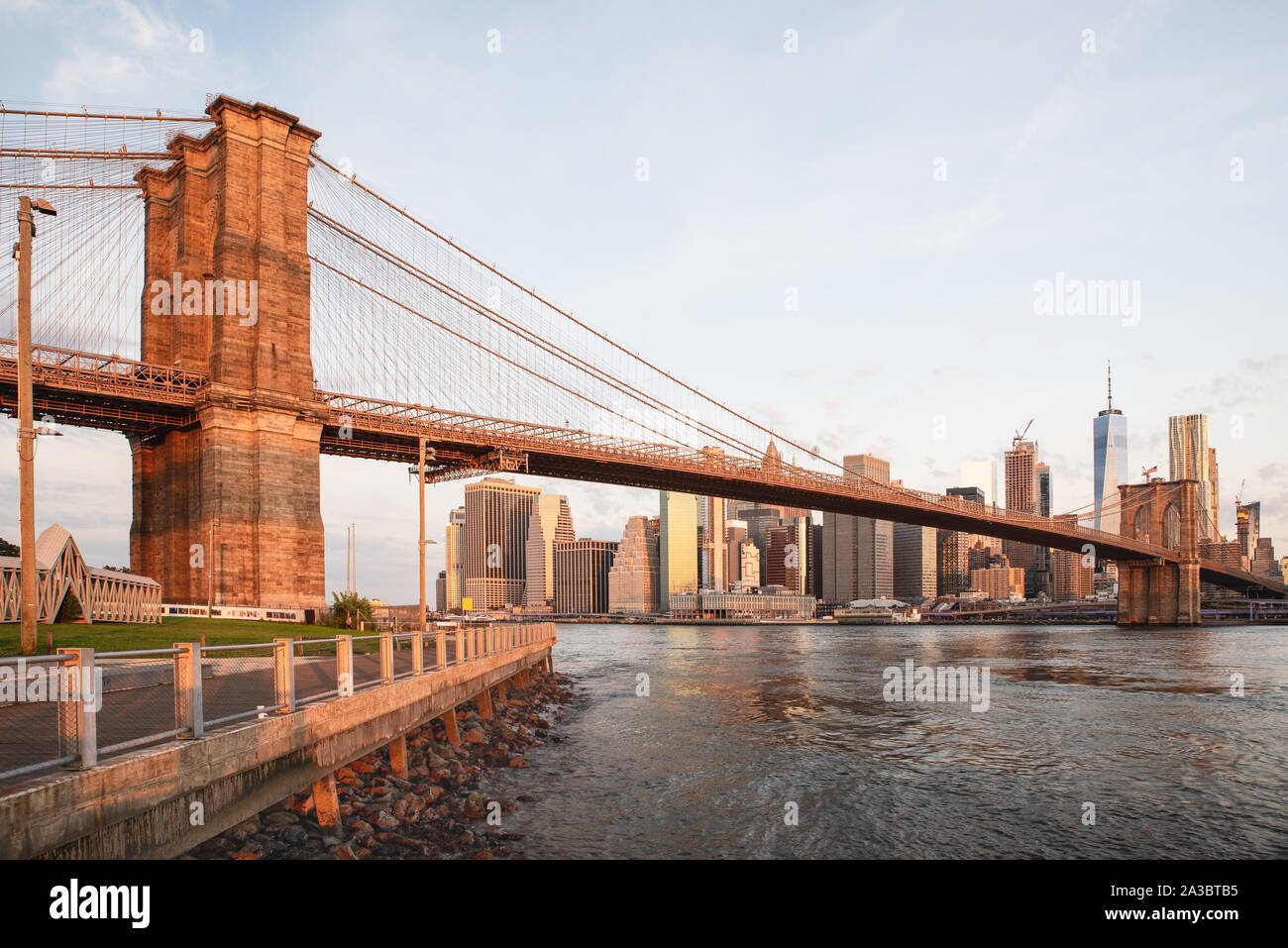 Brooklyn bridge park beach hi-res stock photography and images - Alamy