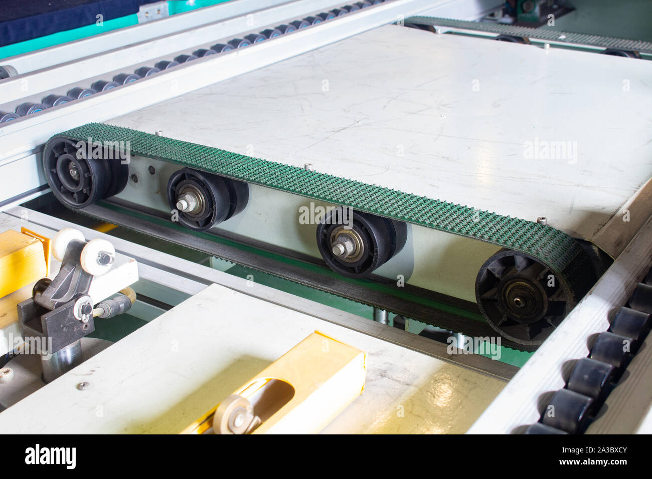 Damaged conveyor belt hi-res stock photography and images - Alamy