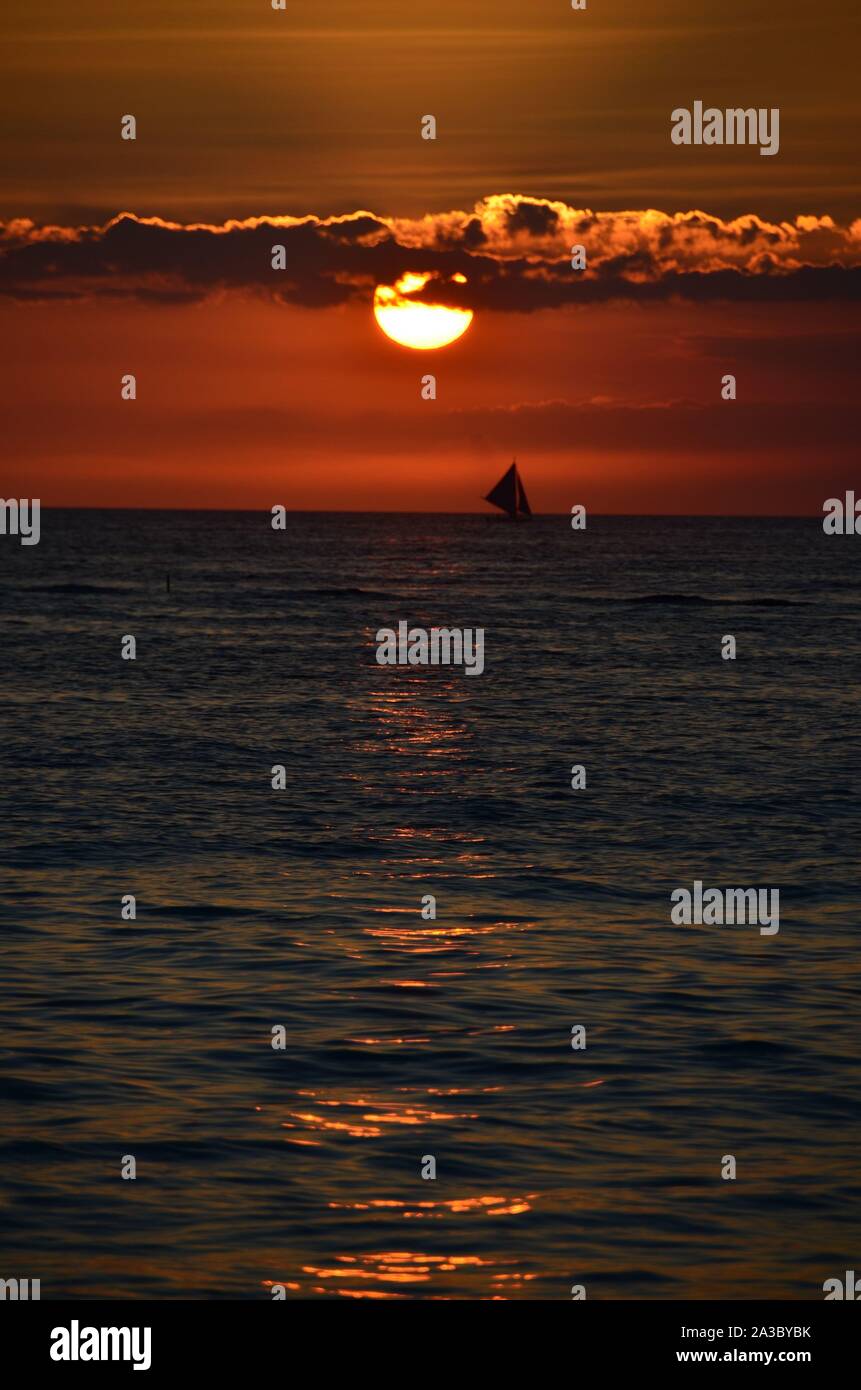 The sun in the evening hi-res stock photography and images - Alamy