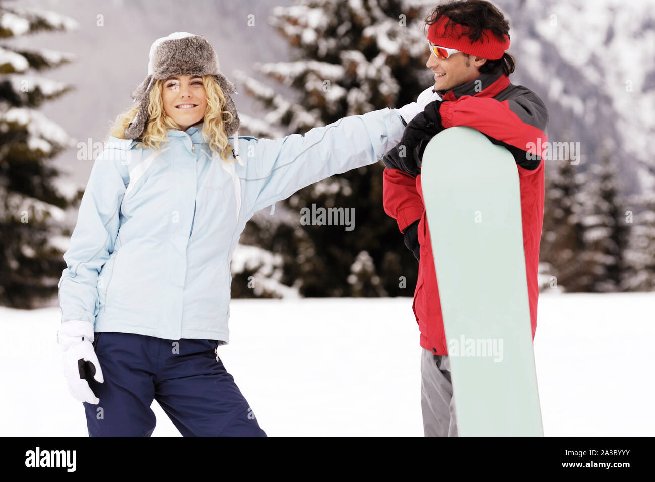 Ski et snowboard hi-res stock photography and images - Alamy