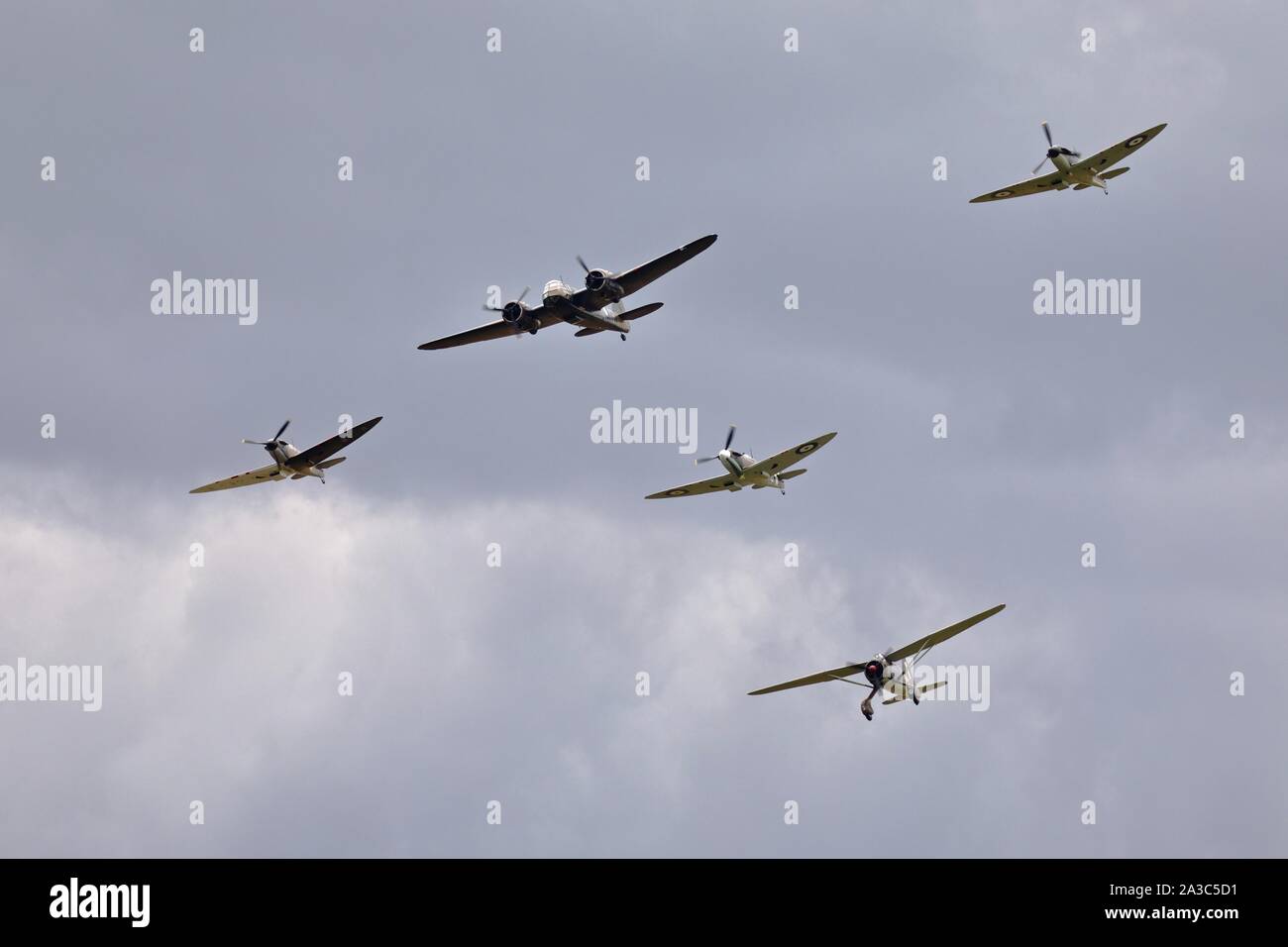 Supermarine spitfire 5 royal air force hi-res stock photography and ...