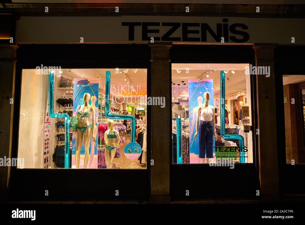 Tezenis hi-res stock photography and images - Alamy