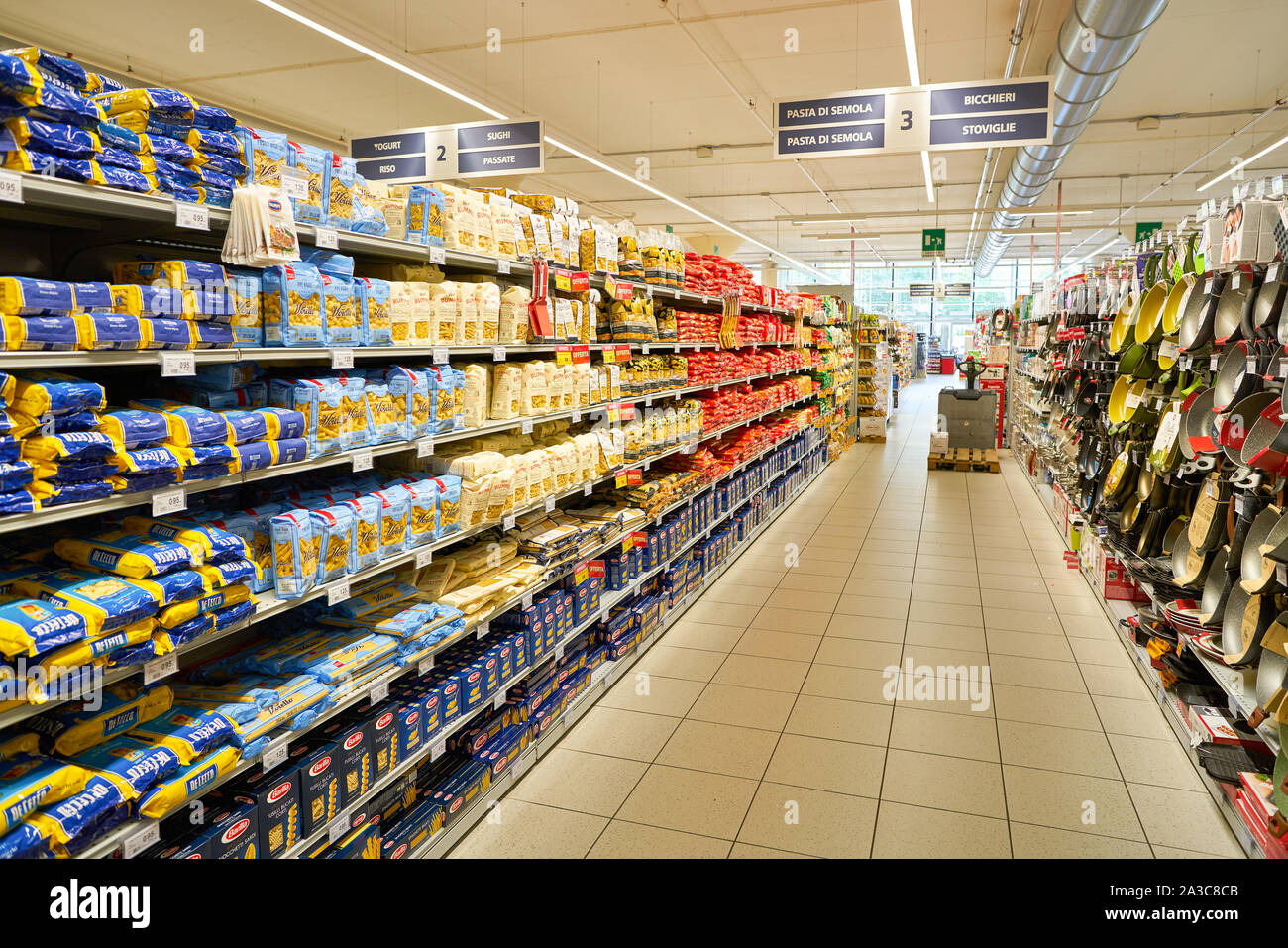 Interspar Hypermarket Supermarket High Resolution Stock Photography and ...
