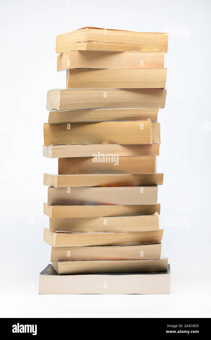 Novels pile books hi-res stock photography and images - Alamy