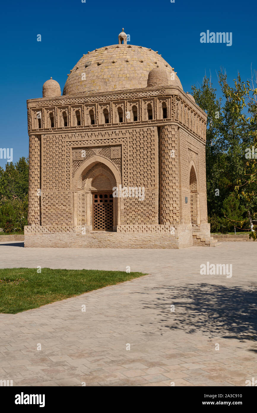 The Ismail Samani Mausoleum, Ismoil Somoniy maqbarasi, Bukhara ...