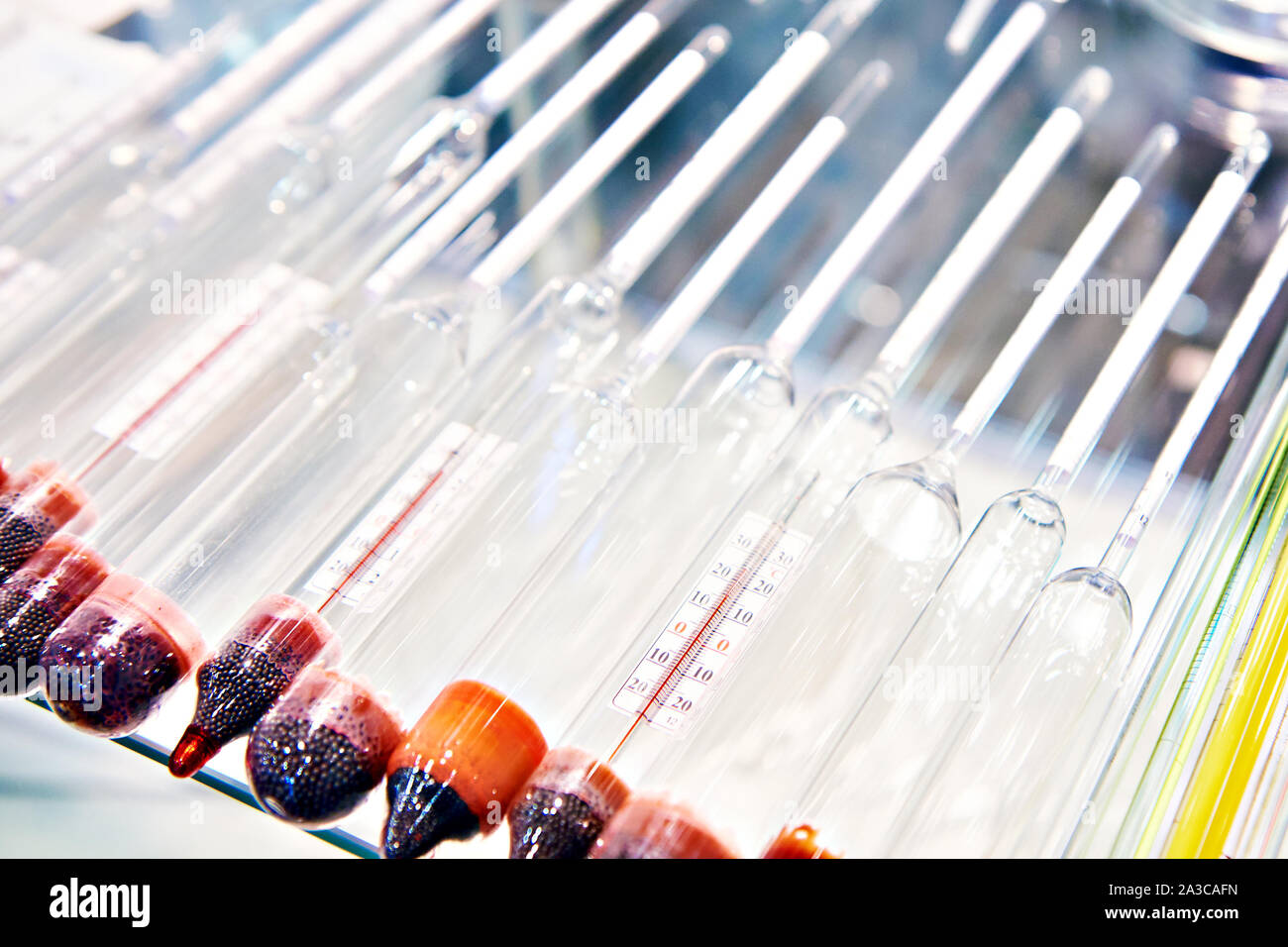 Lab laboratory thermometer hi-res stock photography and images - Alamy