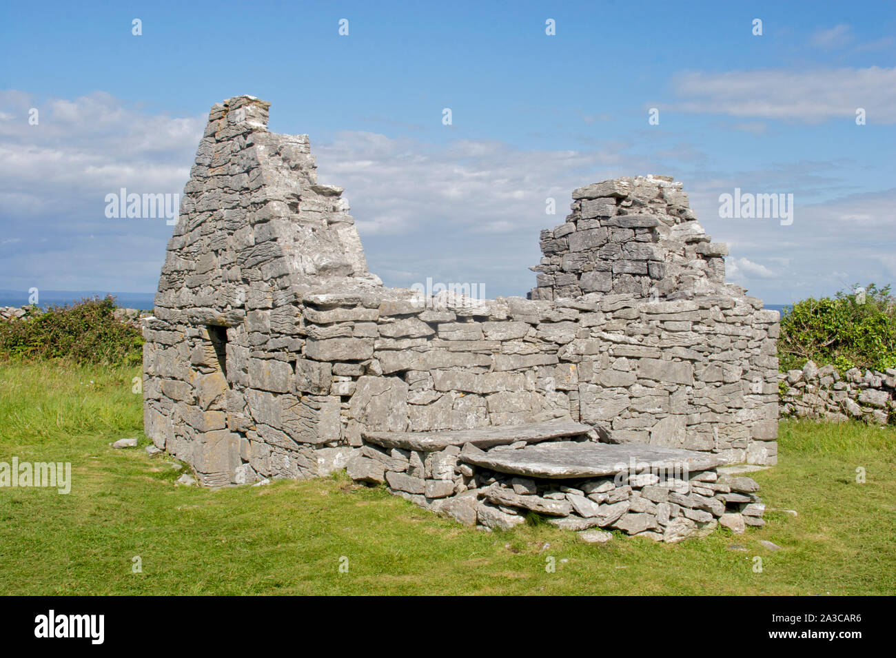 Cill Ghobnait (Church Ruin) Inis Oirr Aran Islands Ireland Stock Photo ...