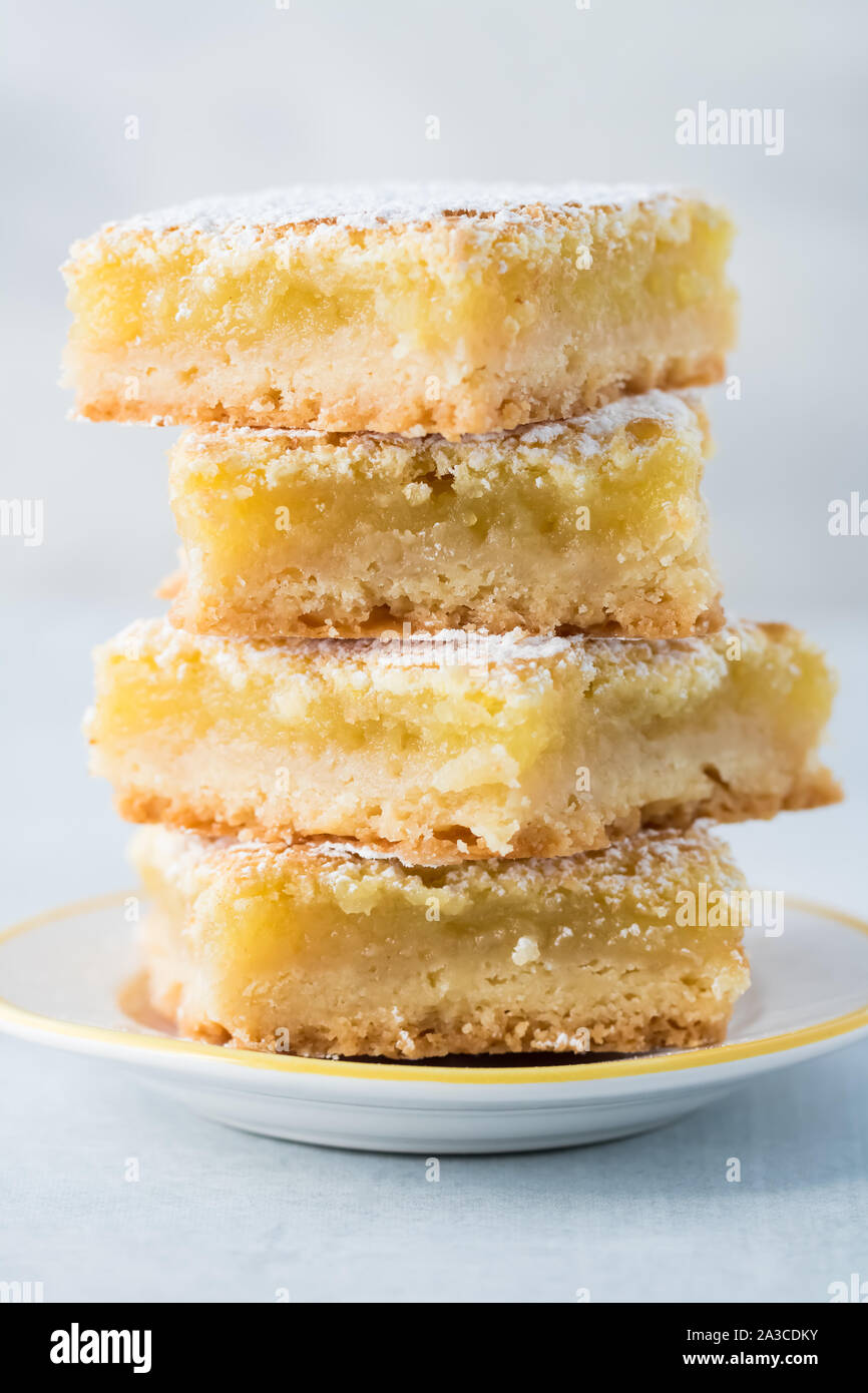 Lemon squares and powdered sugar Stock Photo - Alamy