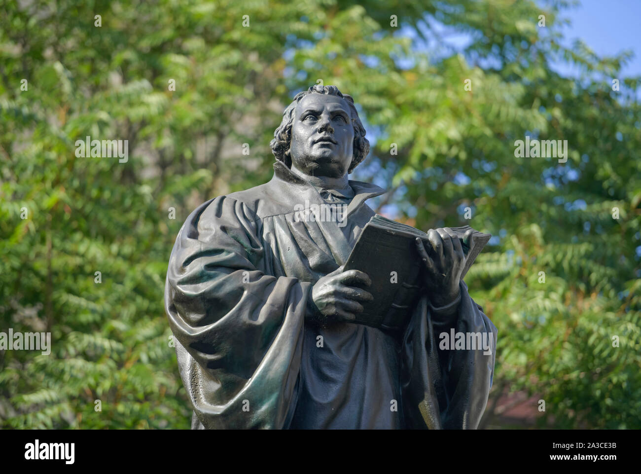 Statue Martin Luther, Anger, Erfurt, Thüringen, Deutschland Stock Photo ...