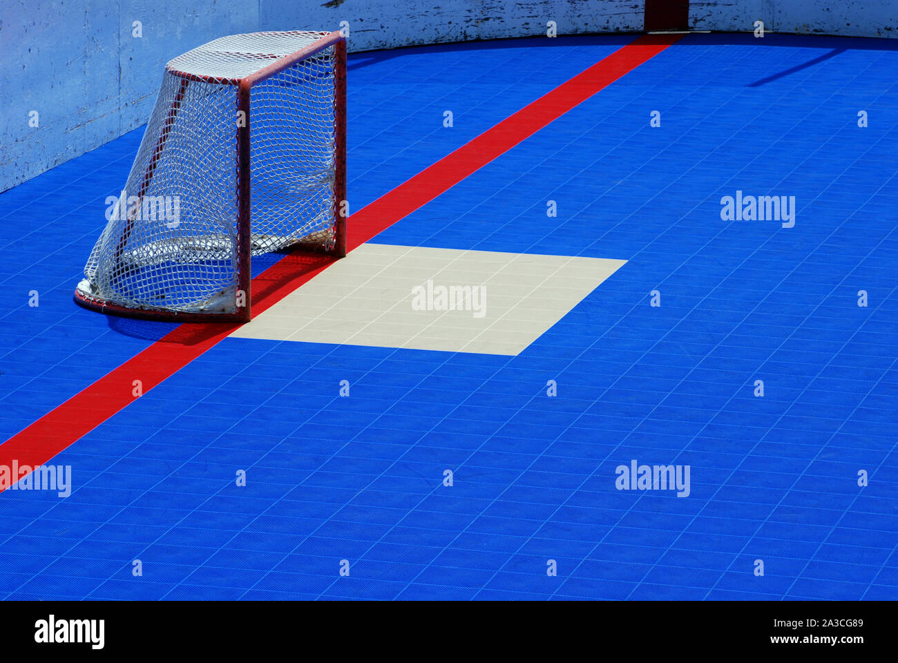 Ice rink board hi-res stock photography and images - Alamy