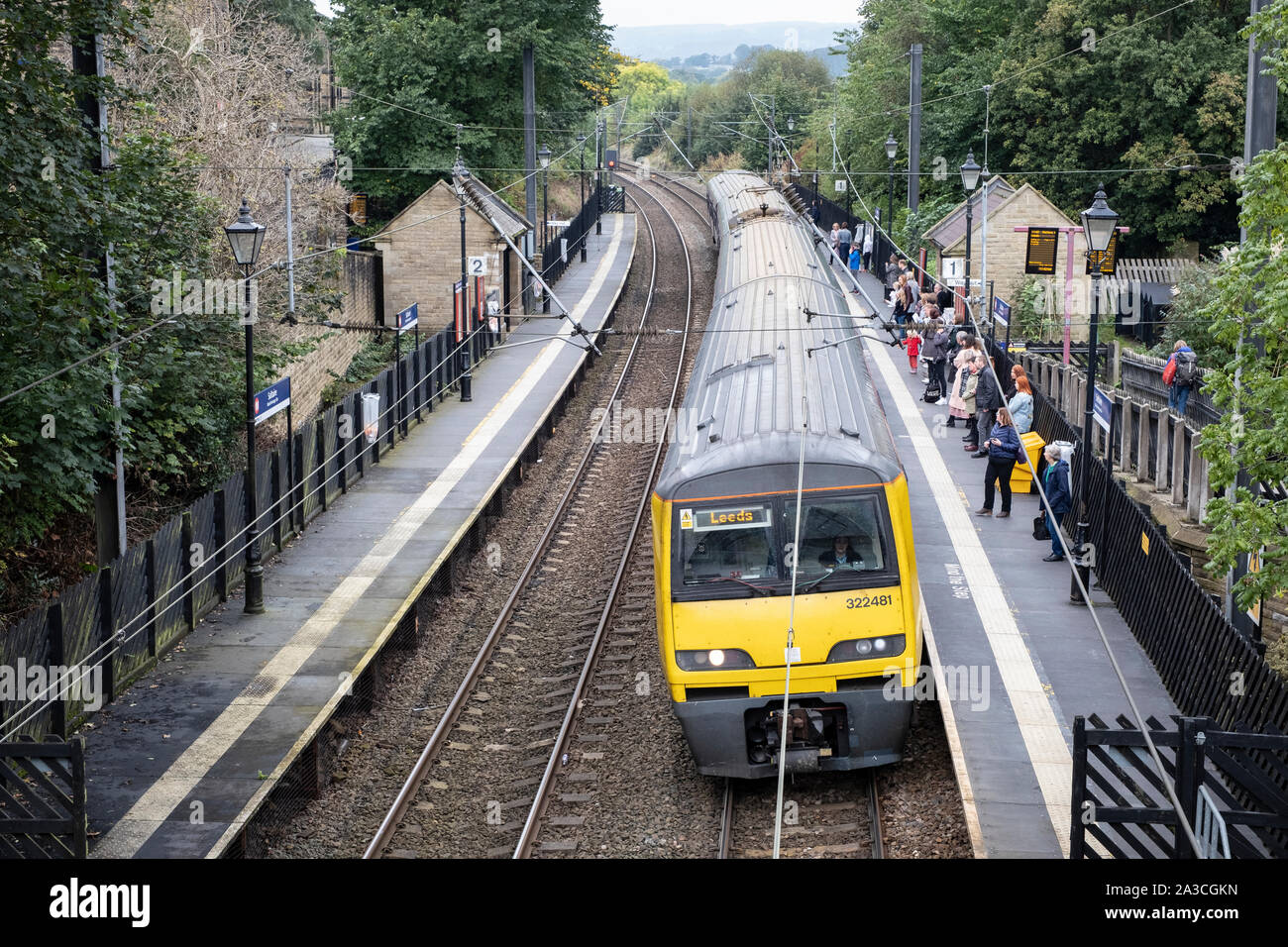 Saltaire railway station hi-res stock photography and images - Alamy