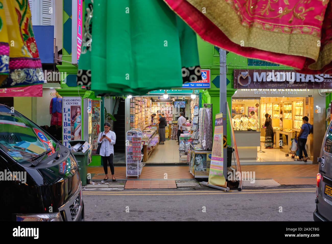 Road Side Shops High Resolution Stock Photography and Images - Alamy