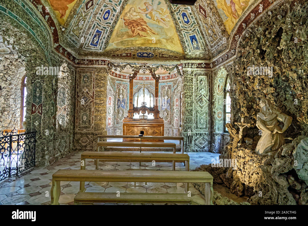 Ludwig castle grotto hi-res stock photography and images - Alamy