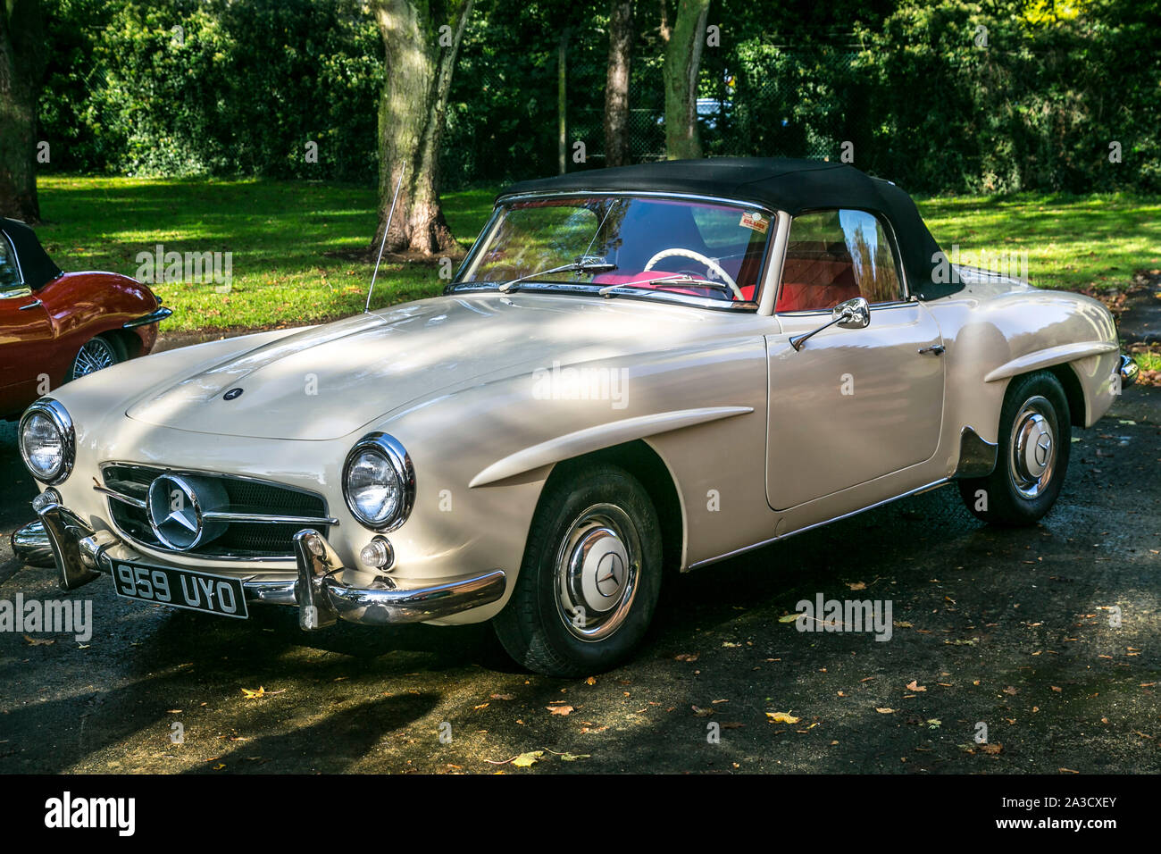 Mercedes Benz 190 SL Convertible Stock Photo - Alamy