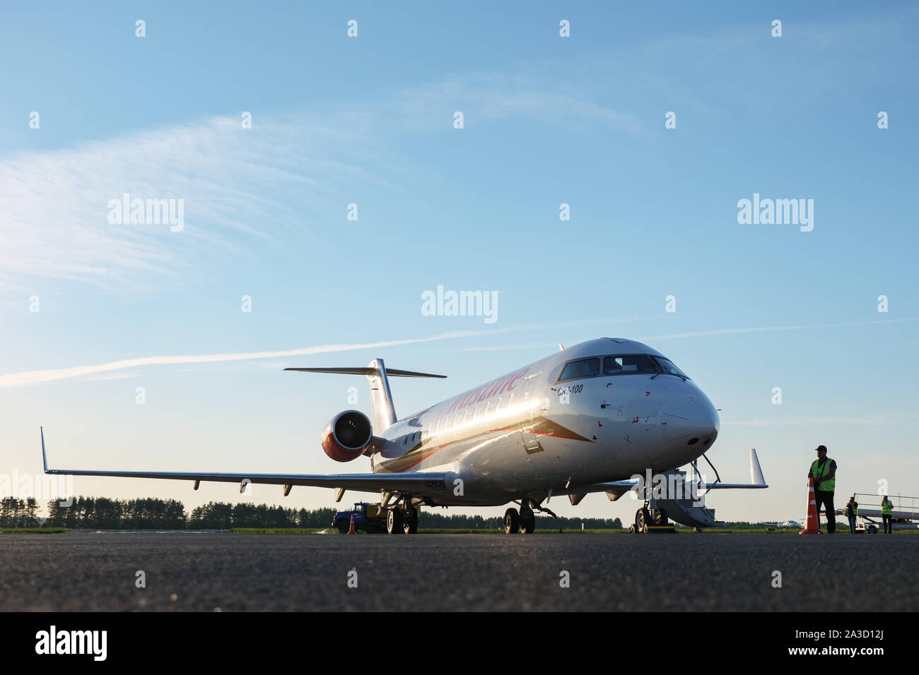 Passenjer jet hi-res stock photography and images - Alamy