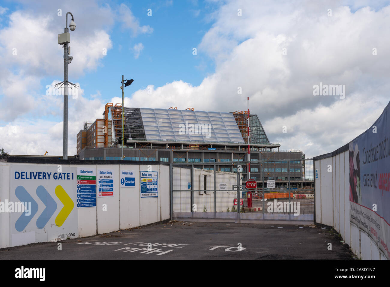 Construction of the Midland Metropolitan Hospital in Cape Hill ...