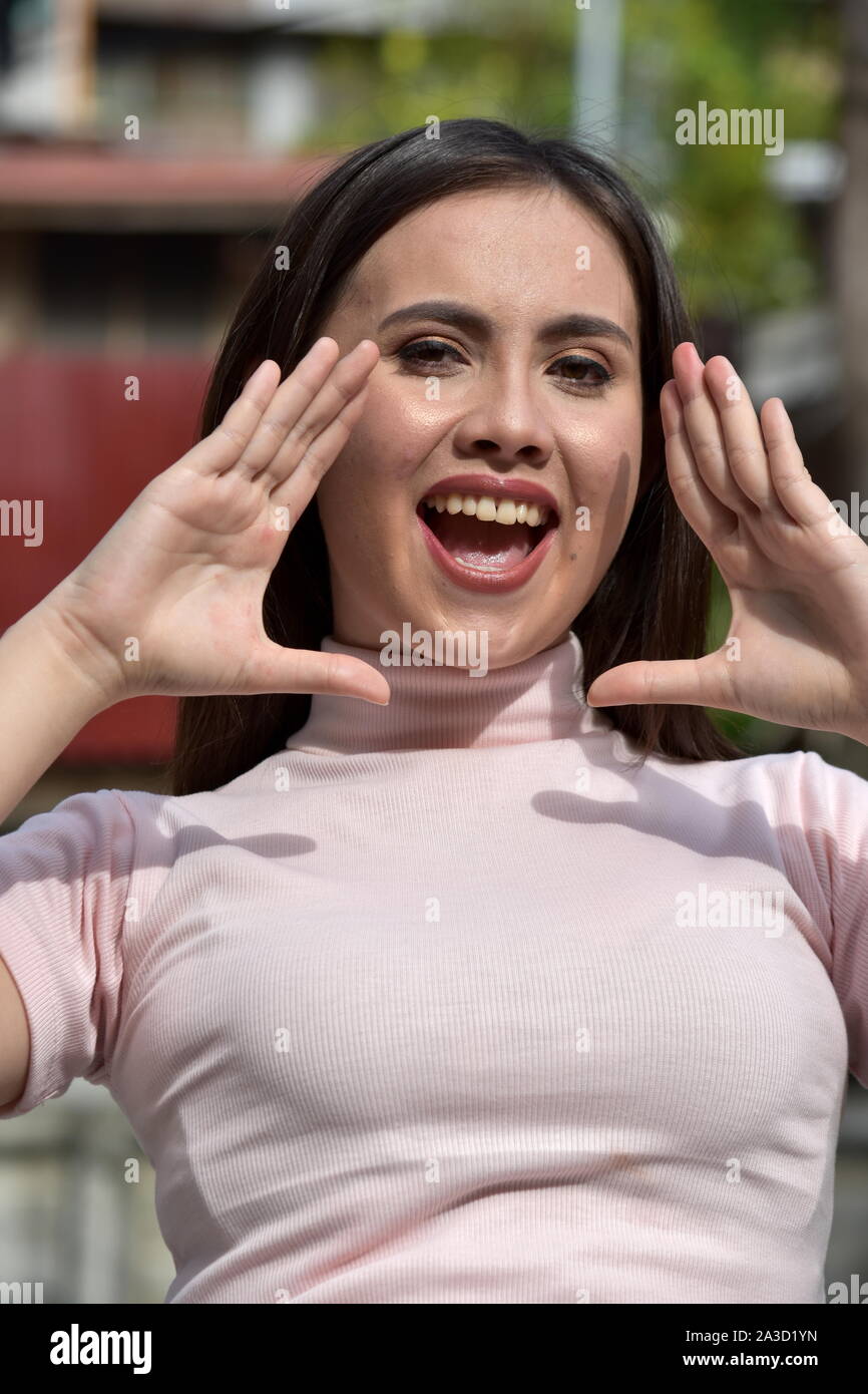 An An Adult Female Shouting Stock Photo - Alamy