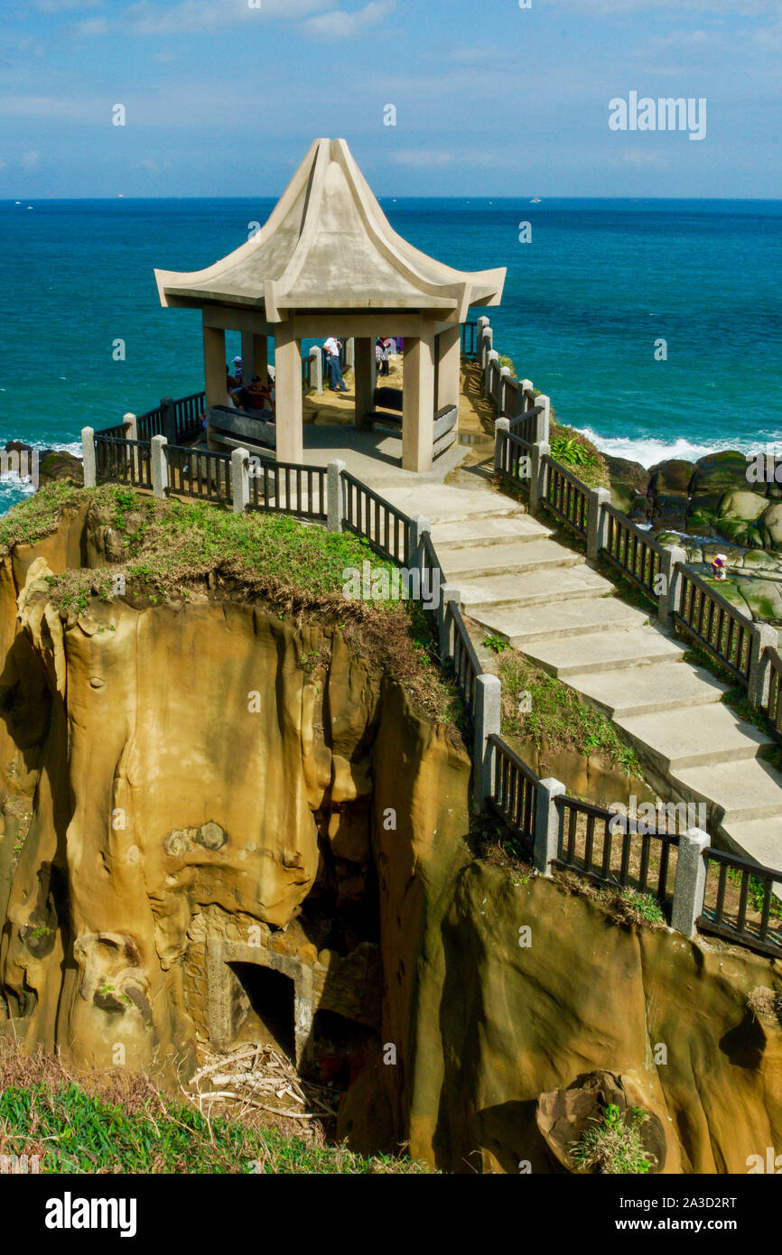 Temple on rocks hi-res stock photography and images - Alamy