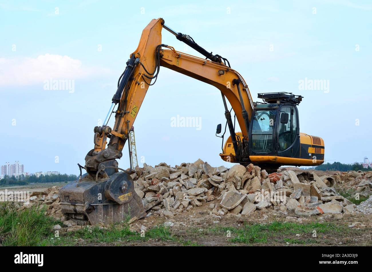 Multipurpose digger hi-res stock photography and images - Alamy