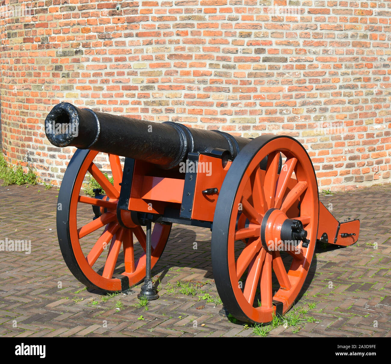 Battlefield cannon civil era vintage war Stock Photo - Alamy