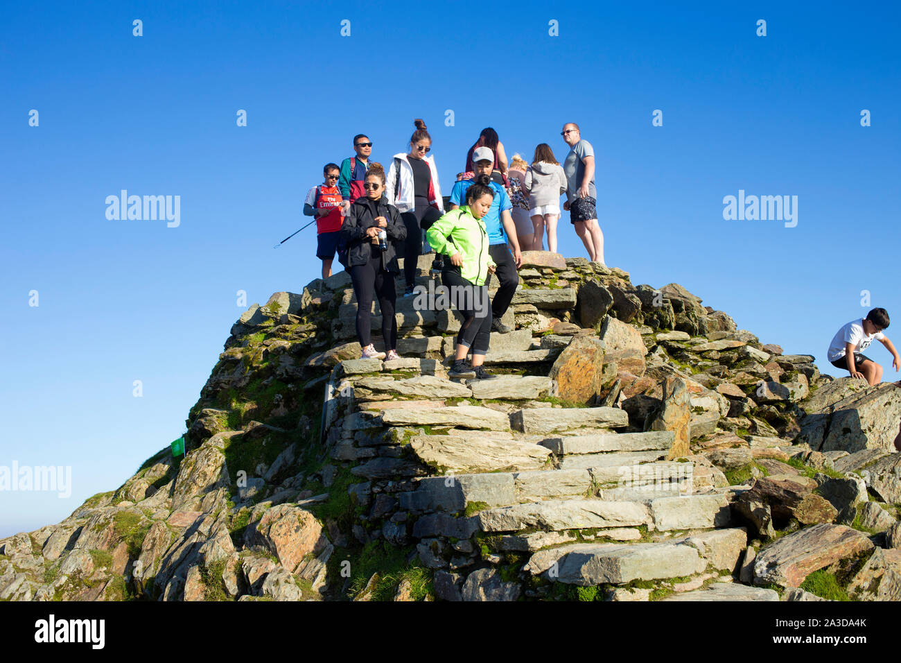 Snowdon peak hi-res stock photography and images - Alamy