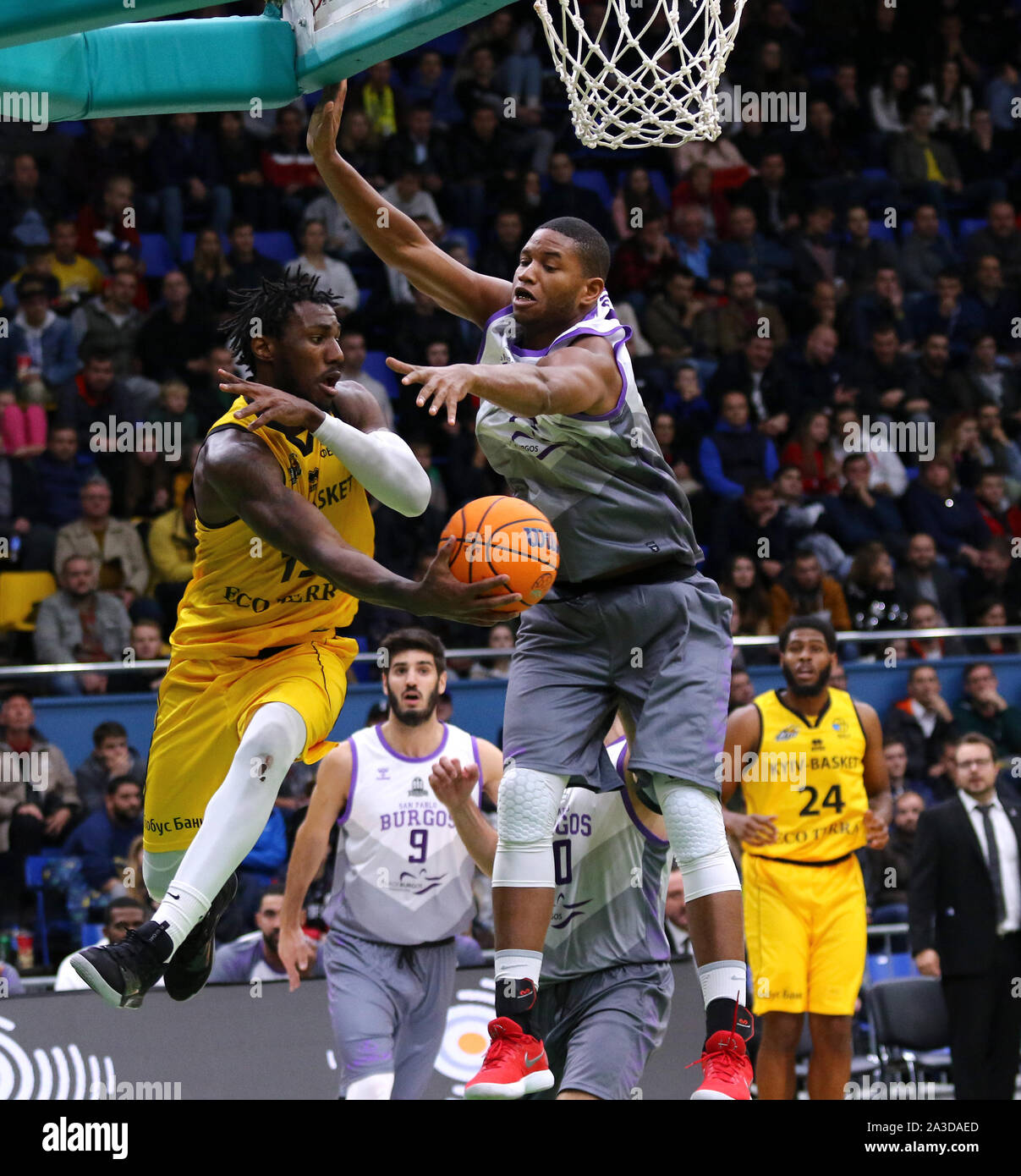Fiba basketball hi-res stock photography and images - Alamy