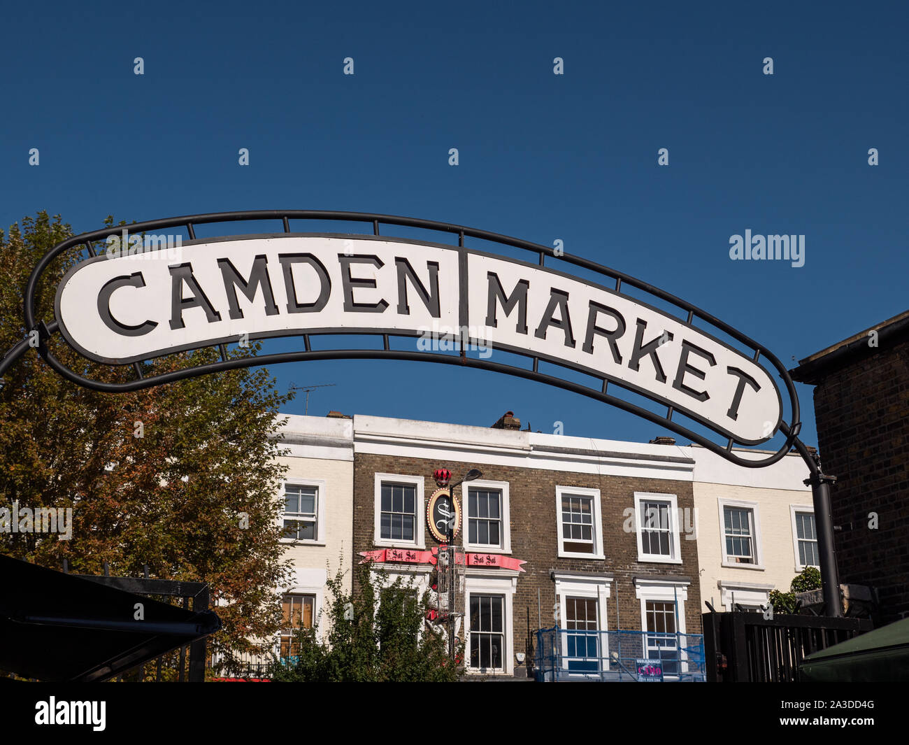 Camden town sign hi-res stock photography and images - Alamy