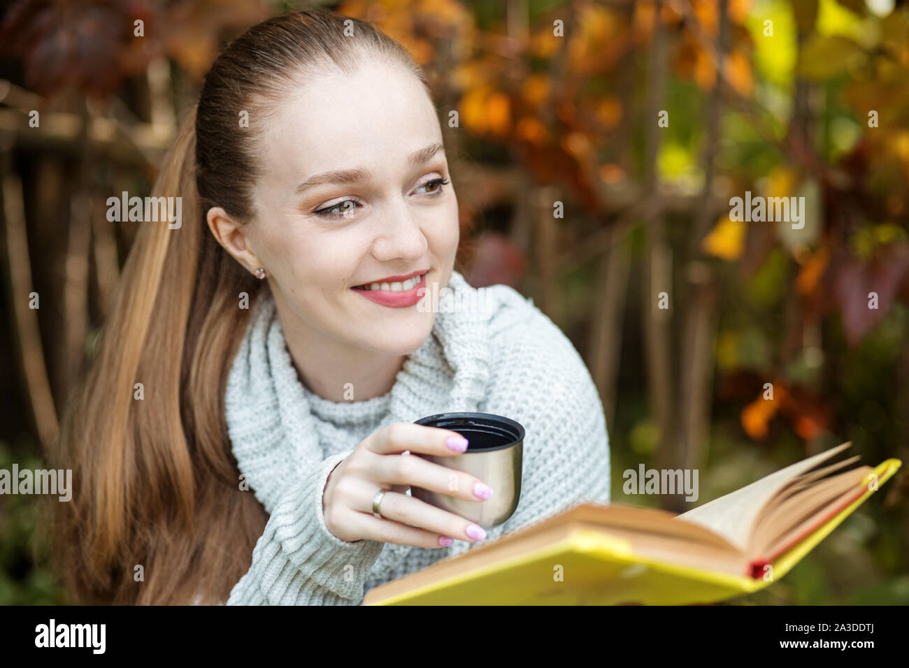 Tea leaf reading hi-res stock photography and images - Alamy