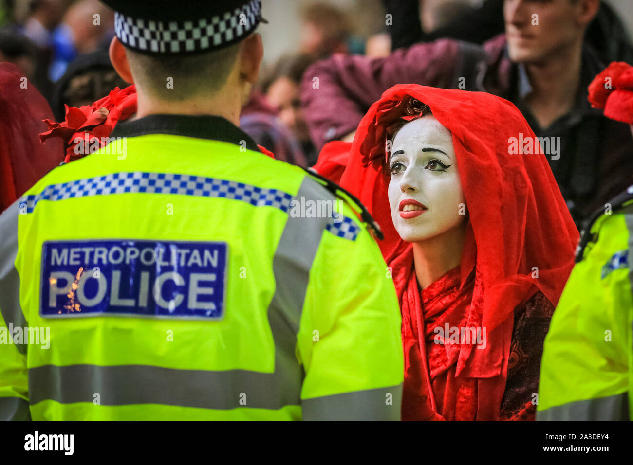 The red brigade hi-res stock photography and images - Alamy