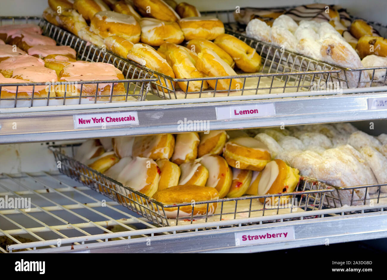 Doughnut shop hi-res stock photography and images - Alamy