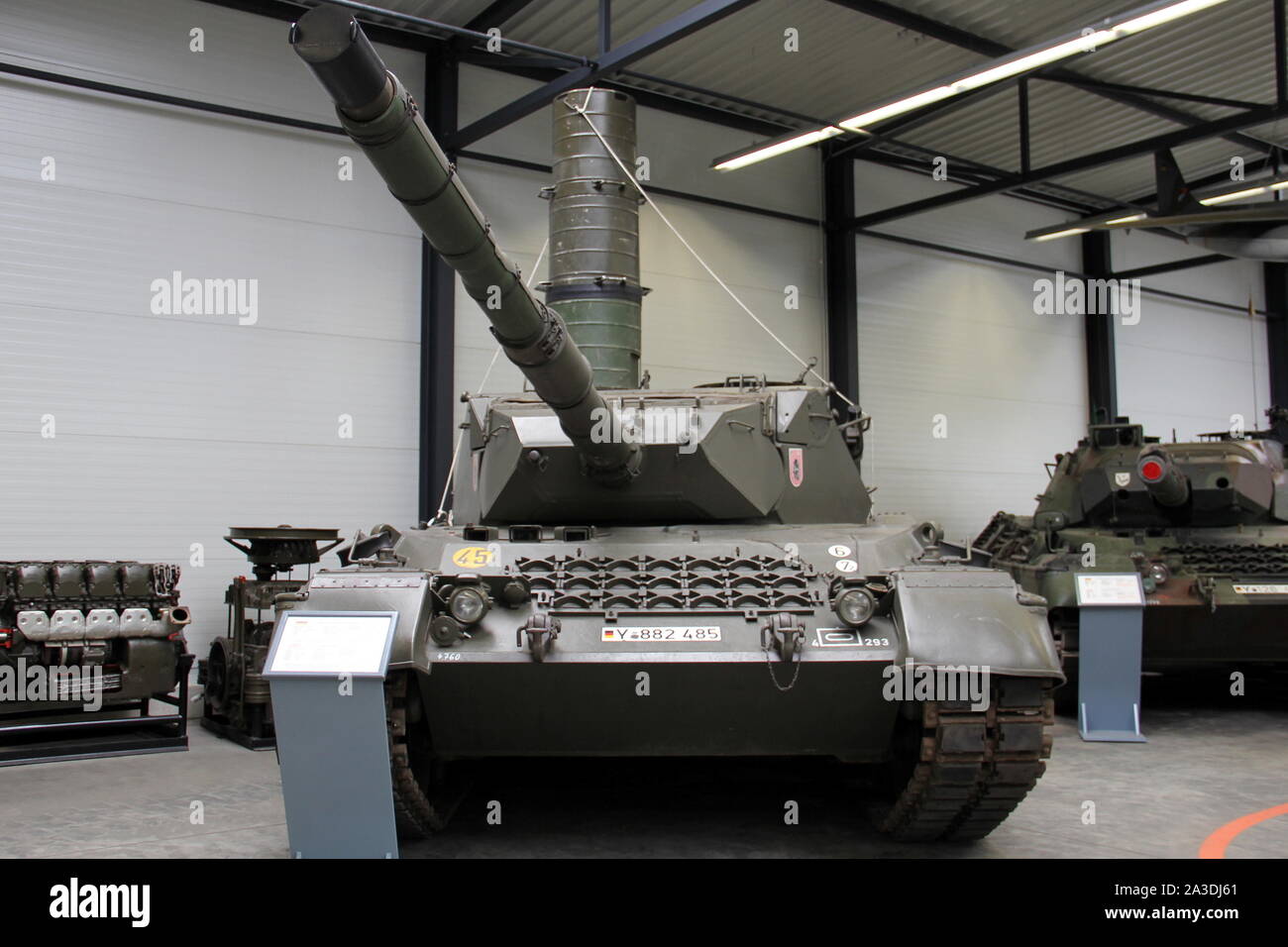 Ddr army vehicle hi-res stock photography and images - Alamy