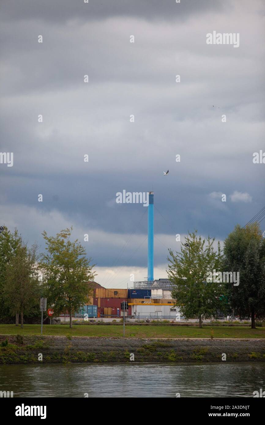 A week after a fire ravaged the Lubrizol plant in Rouen, smoke is still ...