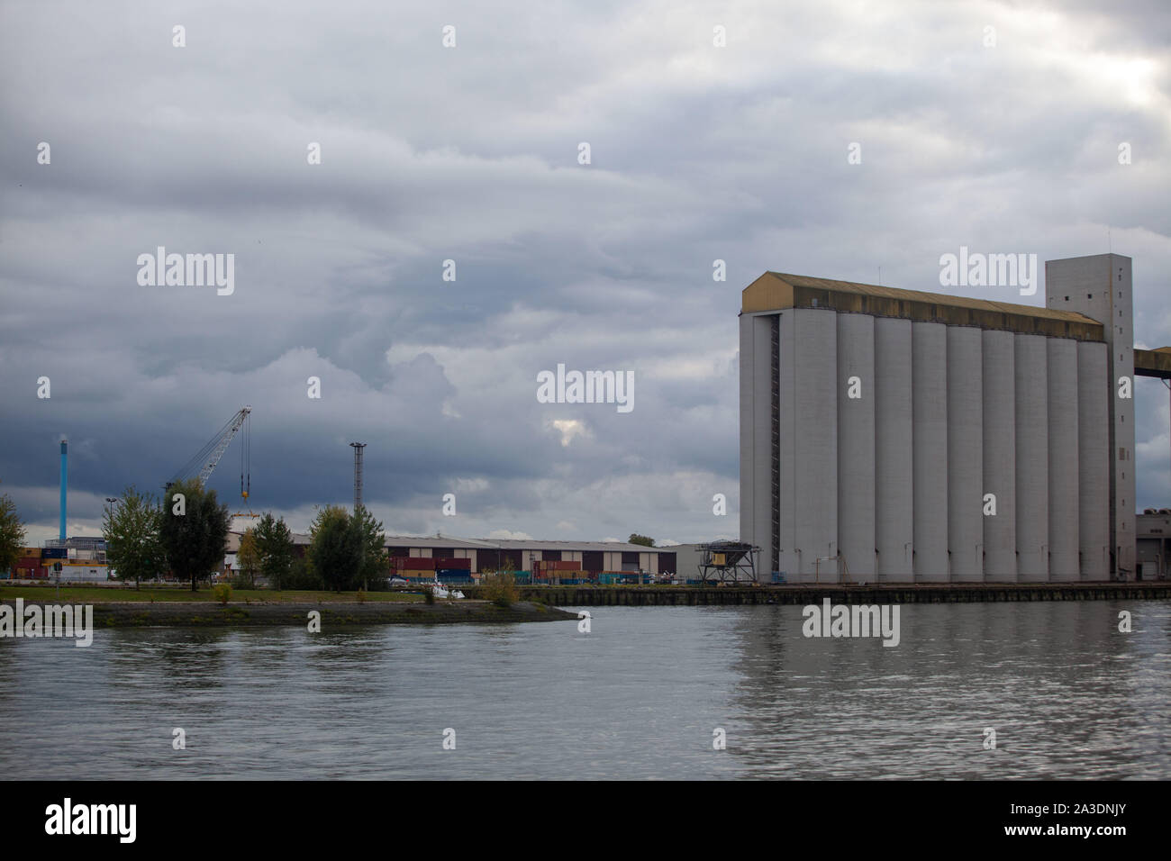 A week after a fire ravaged the Lubrizol plant in Rouen, smoke is still ...