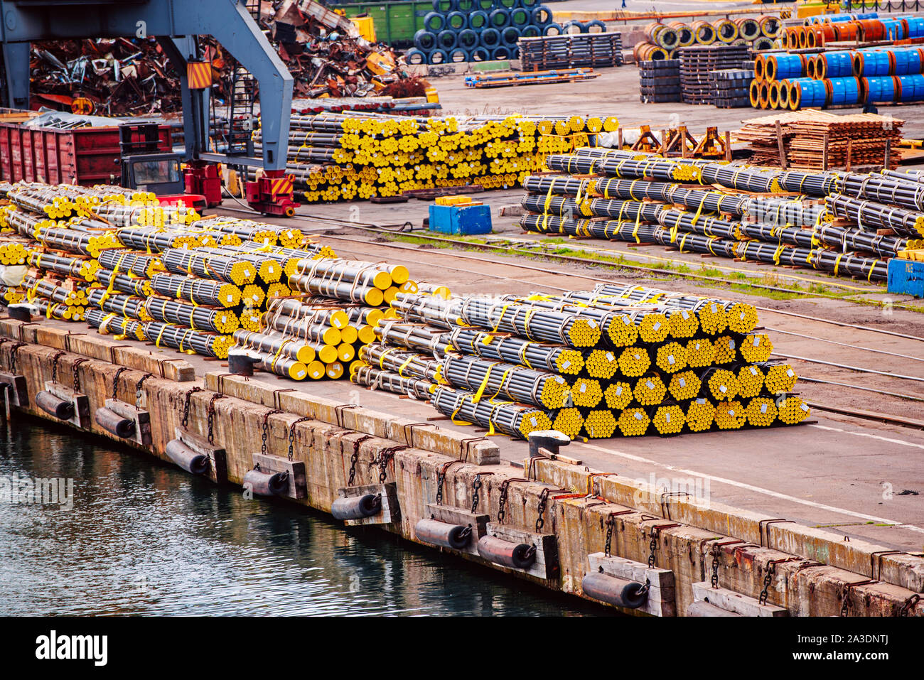 Goods in the sea port Stock Photo - Alamy