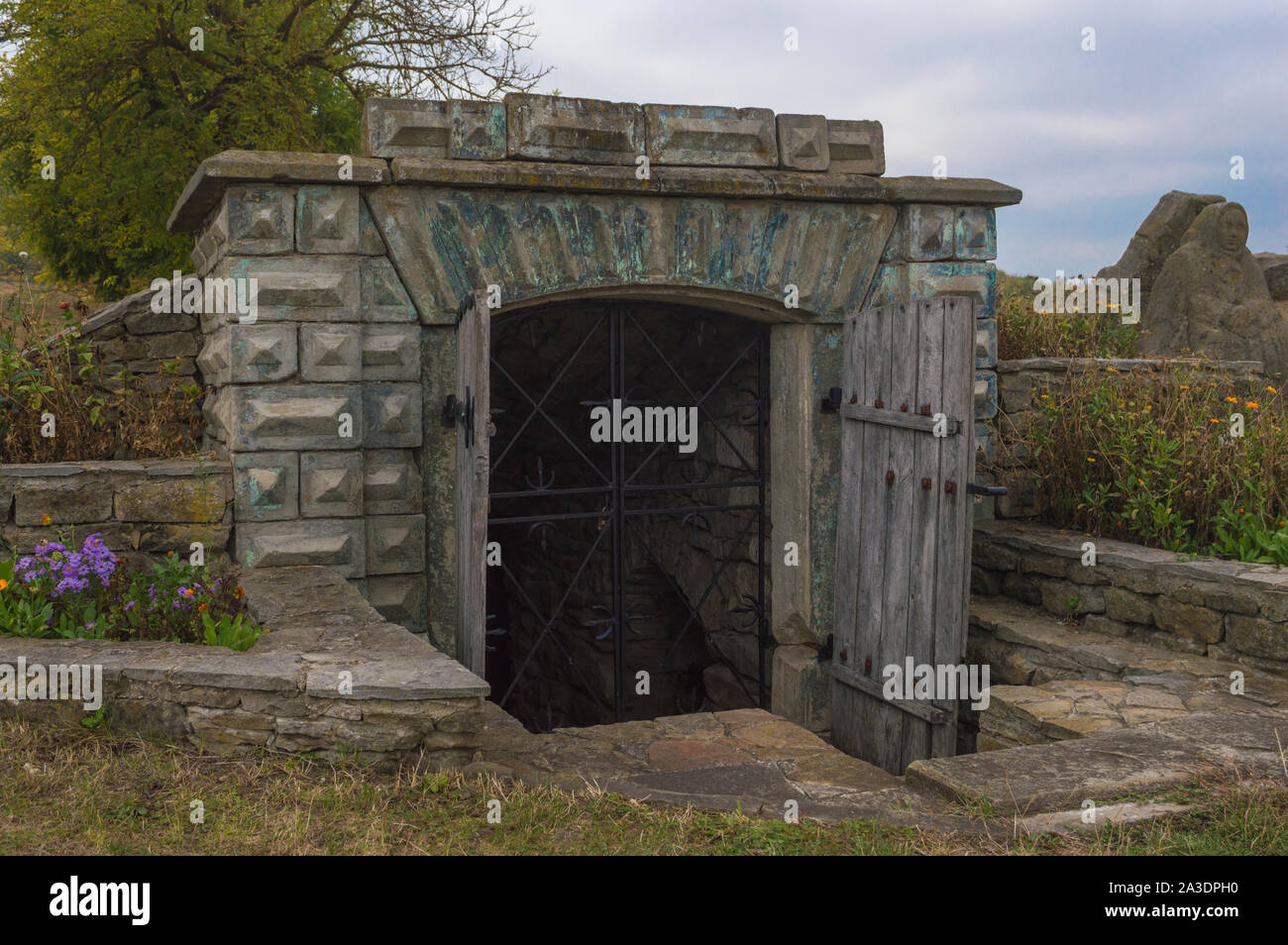 Medieval cellar hi-res stock photography and images - Alamy