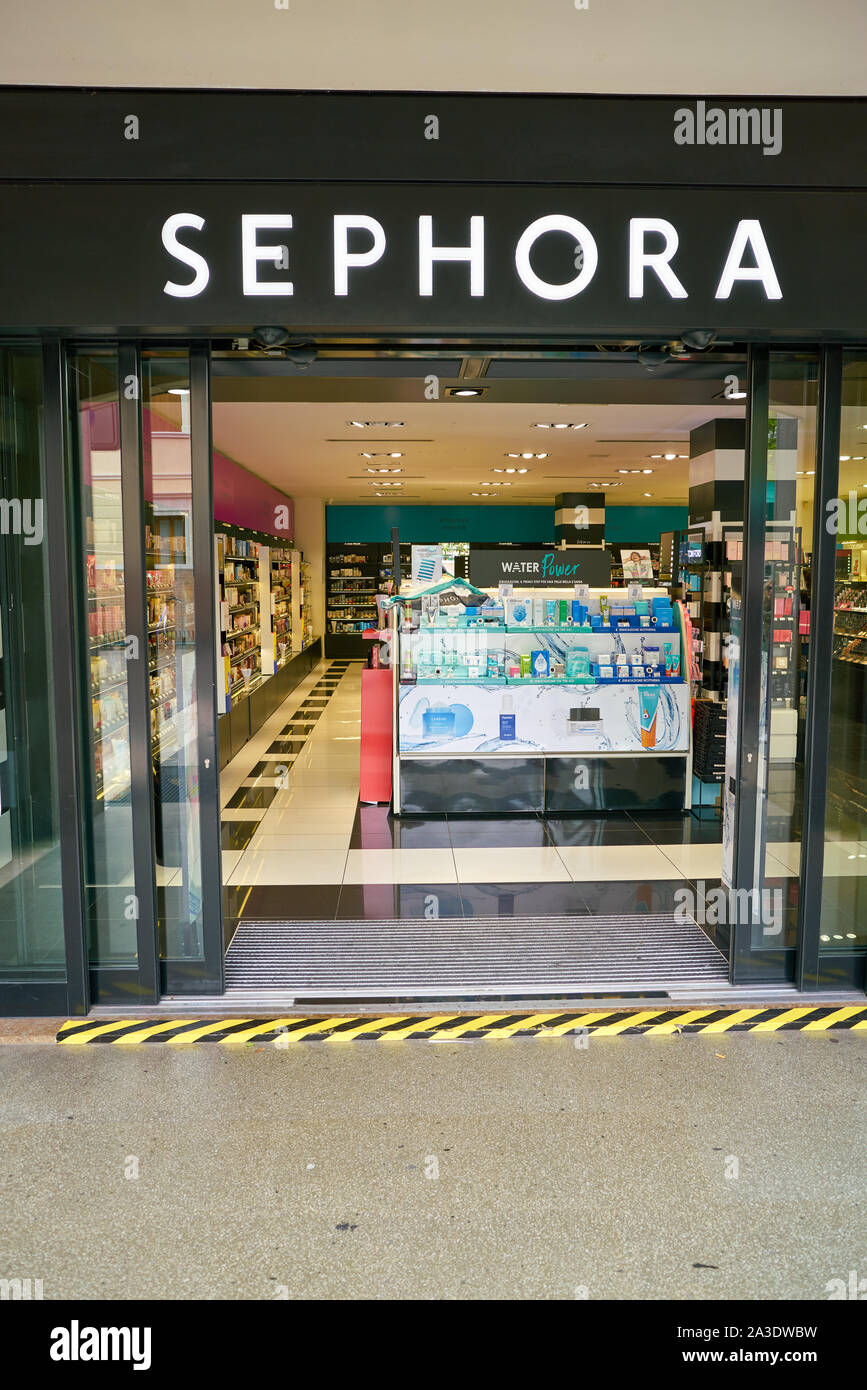 VENICE, ITALY - CIRCA MAY, 2019: entrance to Sephora store in Venice ...